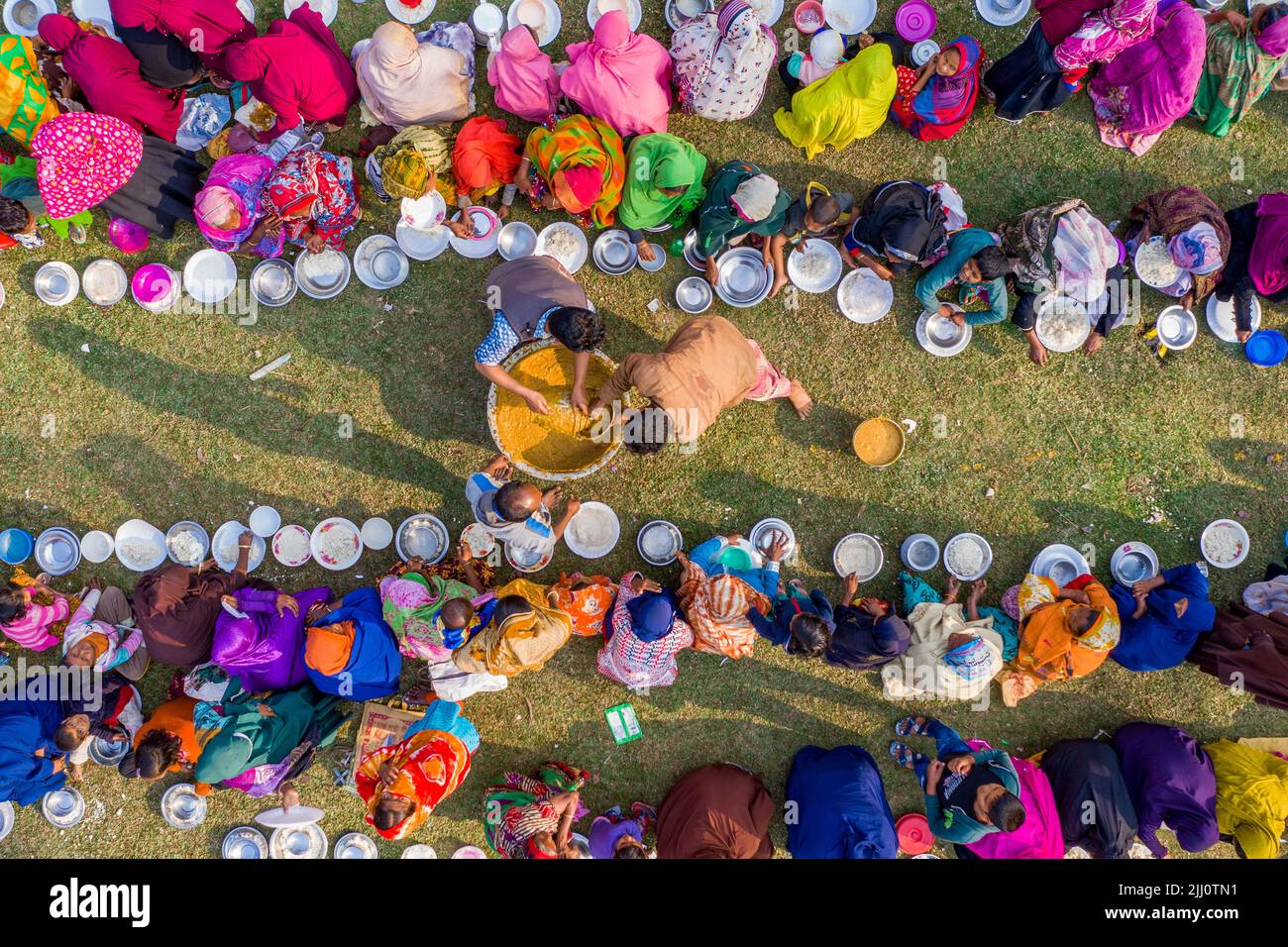 People gather in rural Bangladesh for Uros majlis, a traditional food ...