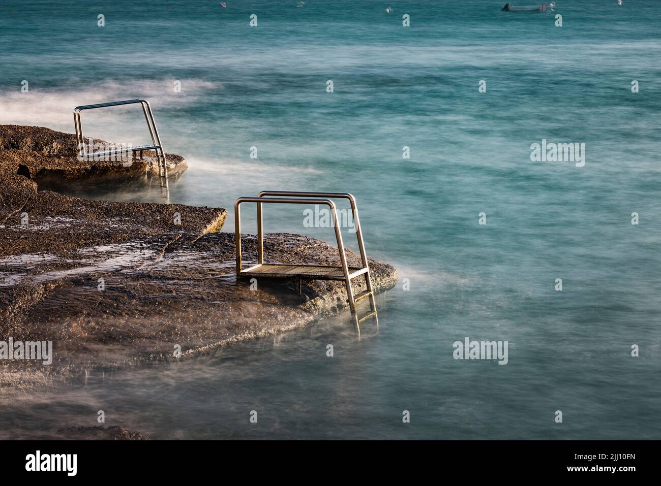 Long ladders hi-res stock photography and images - Alamy
