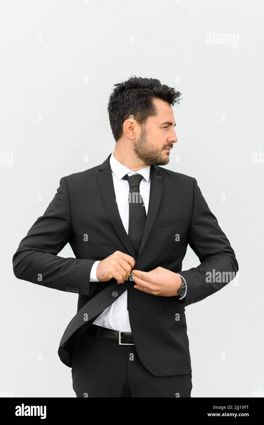 Man wearing suit in profile hi-res stock photography and images - Alamy