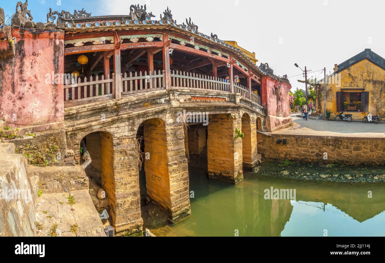 The Japanese Covered Bridge, Hoi An, Vietnam Stock Photo - Alamy