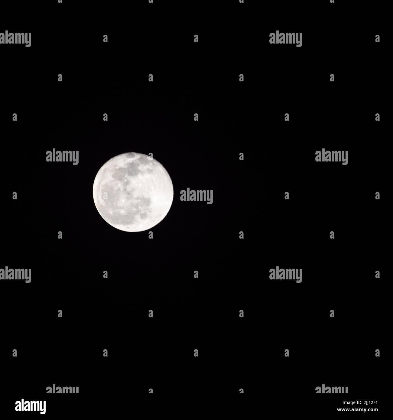 Moon Timelapse, Stock time lapse : Full moon rise in dark nature sky ...