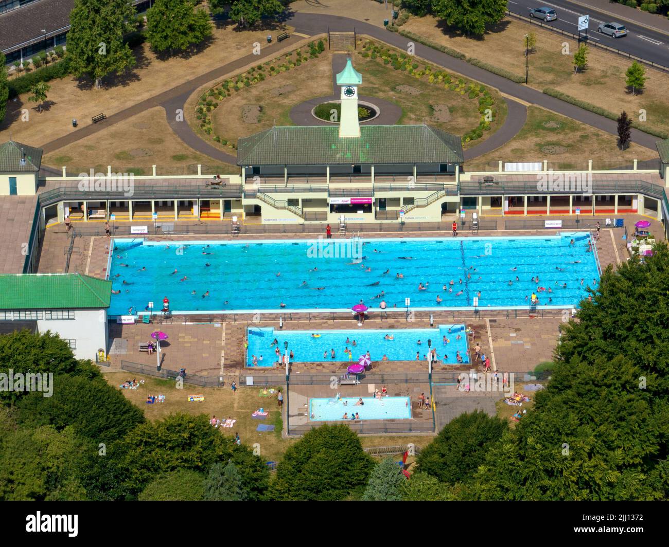 Peterborough, UK. 19th July, 2022. Peterborough Lido outdoor swimming ...