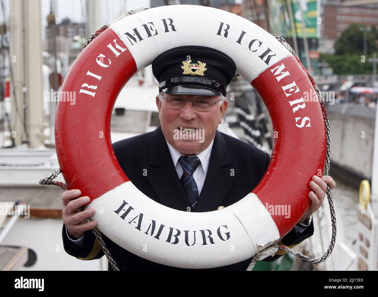 Hamburg, Germany. 05th Sep, 2008. Wearing the uniform of a 1st captain ...