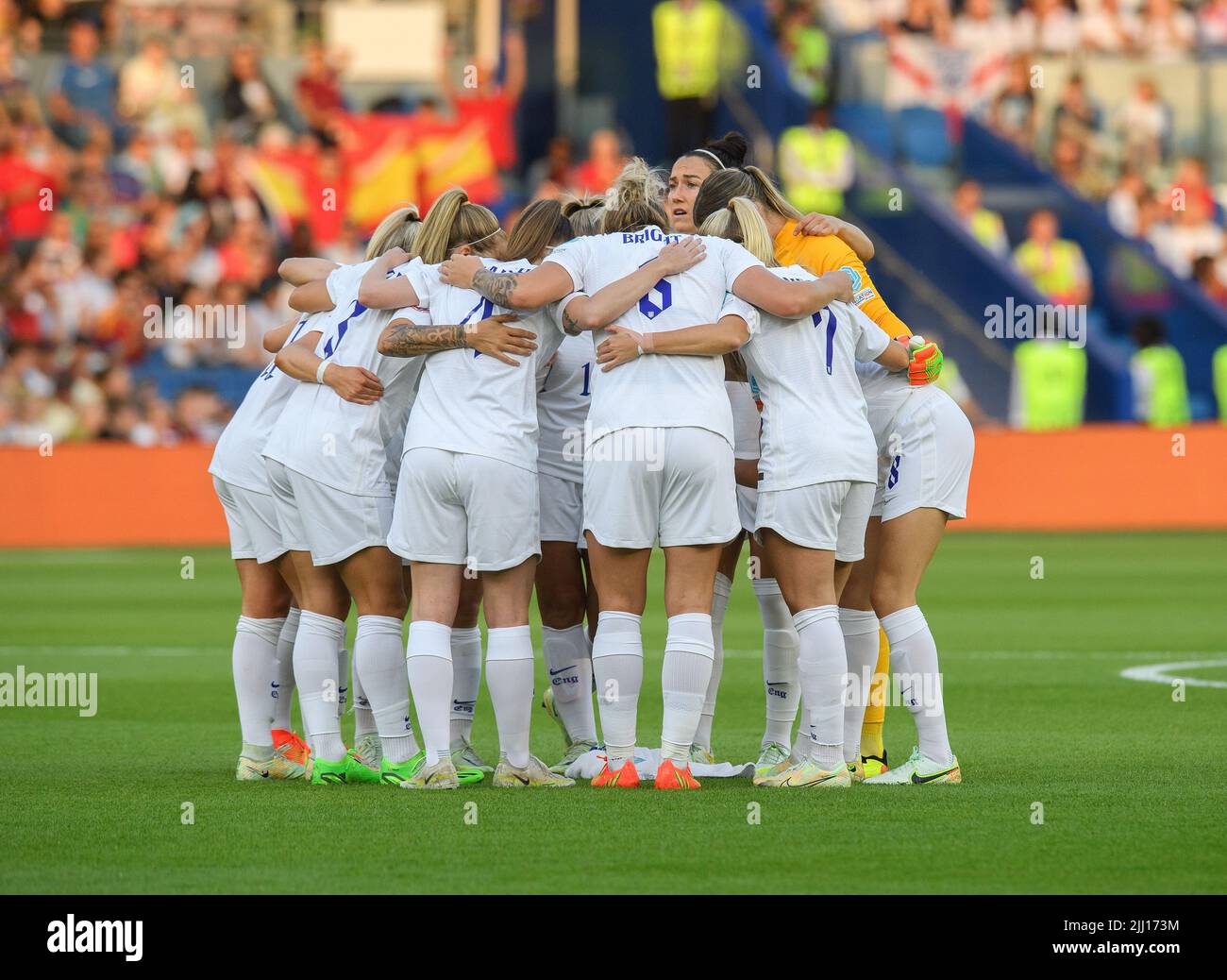 Uefa football hug hi-res stock photography and images - Alamy