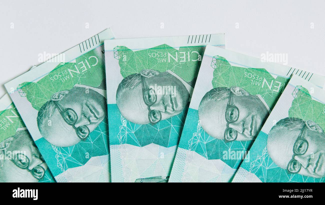 100 peso hi-res stock photography and images - Alamy