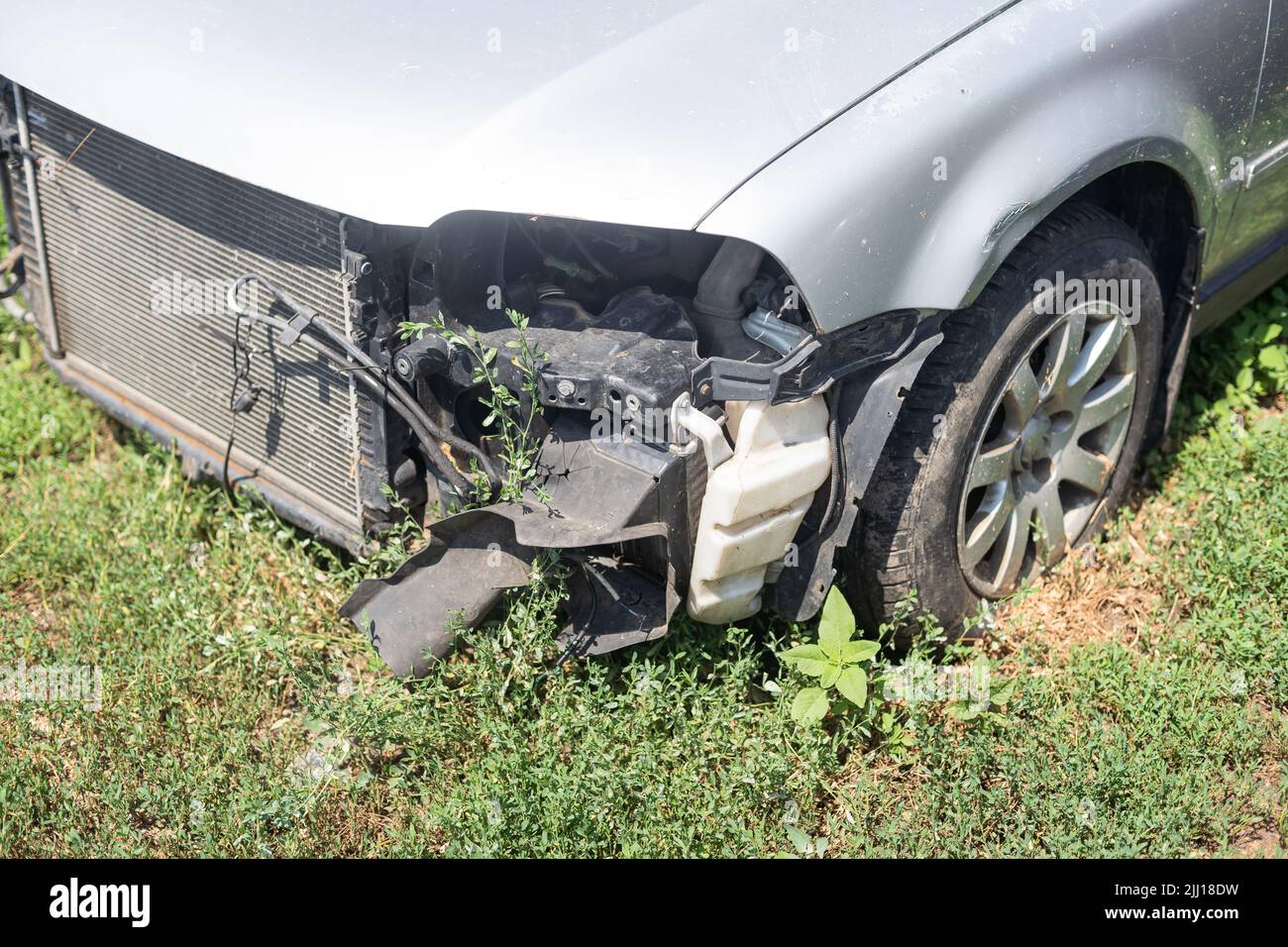 elements of a broken car Stock Photo - Alamy