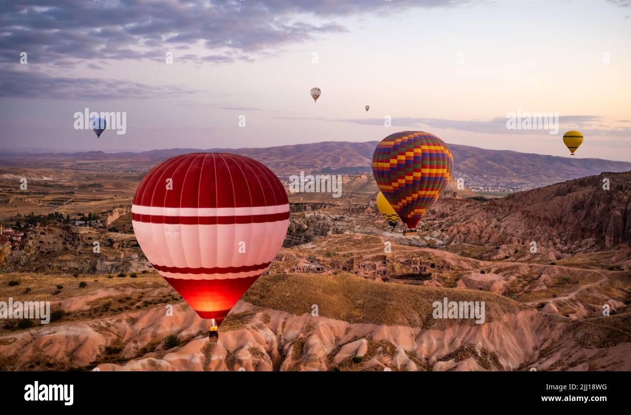 Hot air balloon festival in Cappadocia, Turkey Stock Photo - Alamy