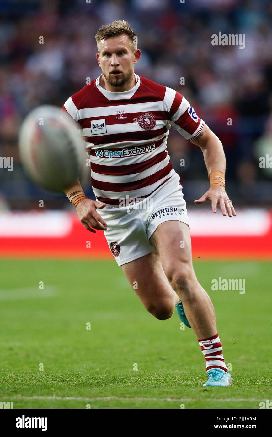 Leeds rhinos v wigan warriors cooper hi-res stock photography and ...