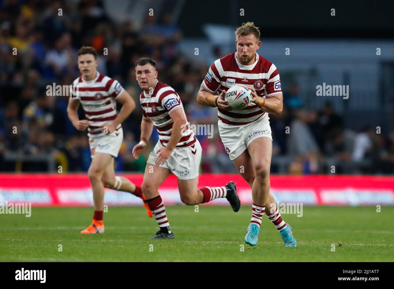 Leeds rhinos v wigan warriors cooper hi-res stock photography and ...