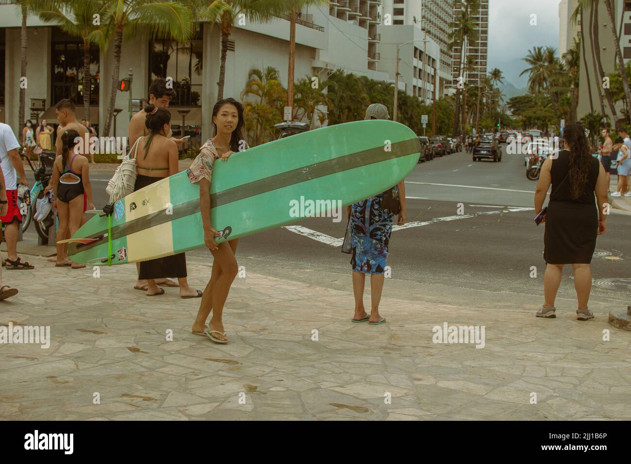 Editorial content from people surfing in Oahu, Honolulu, Hawai, 2022 ...