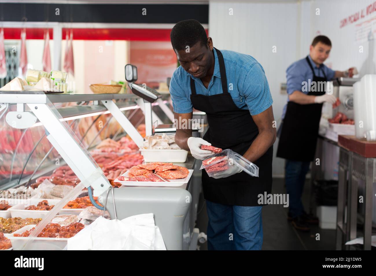Two butchers hi-res stock photography and images - Alamy