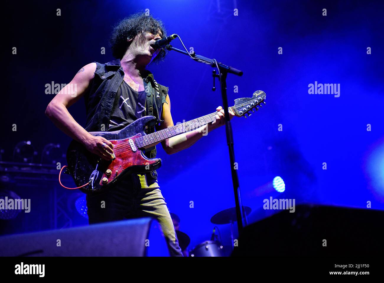 Andrea appino rock hi-res stock photography and images - Alamy