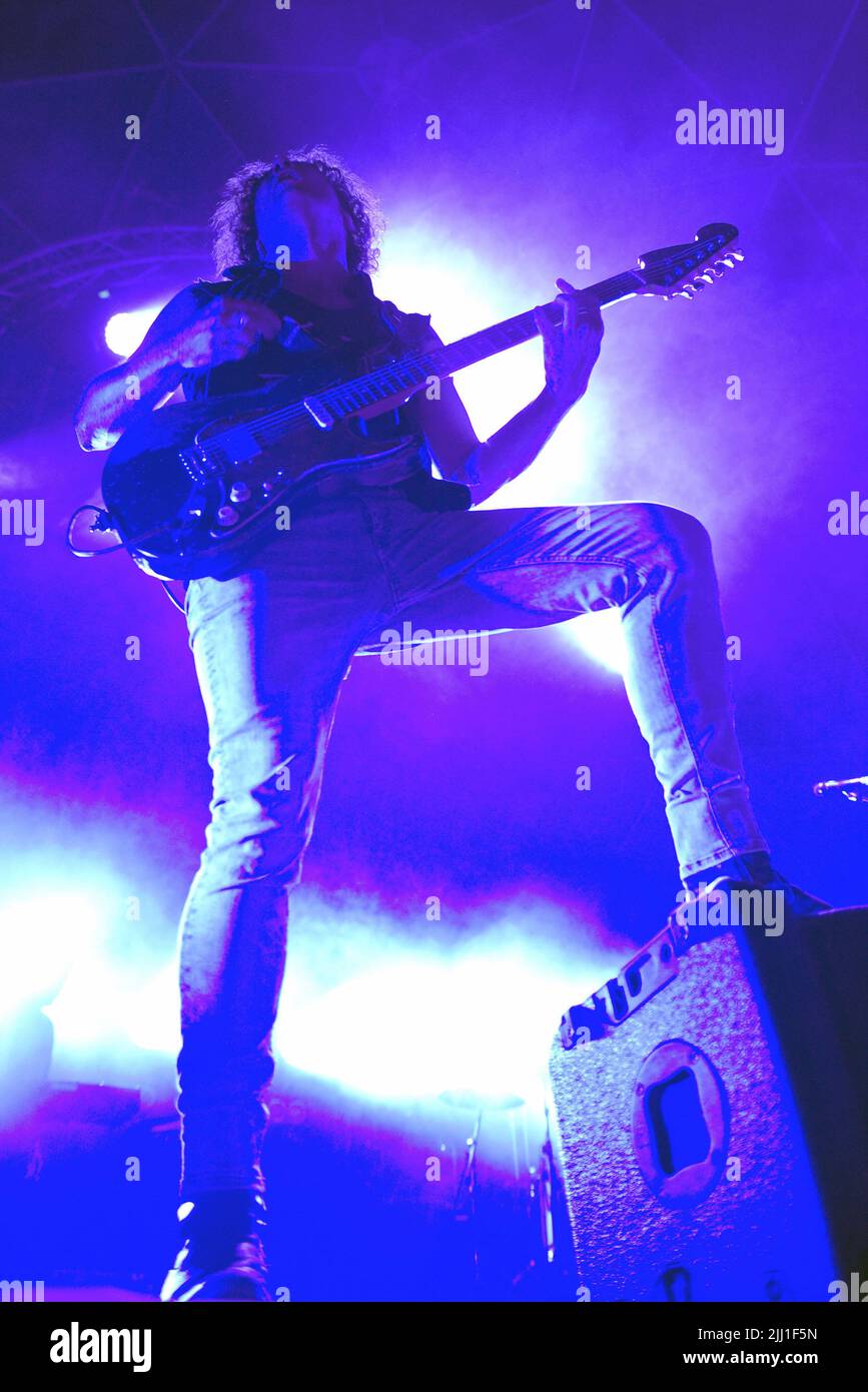 Andrea appino rock hi-res stock photography and images - Alamy