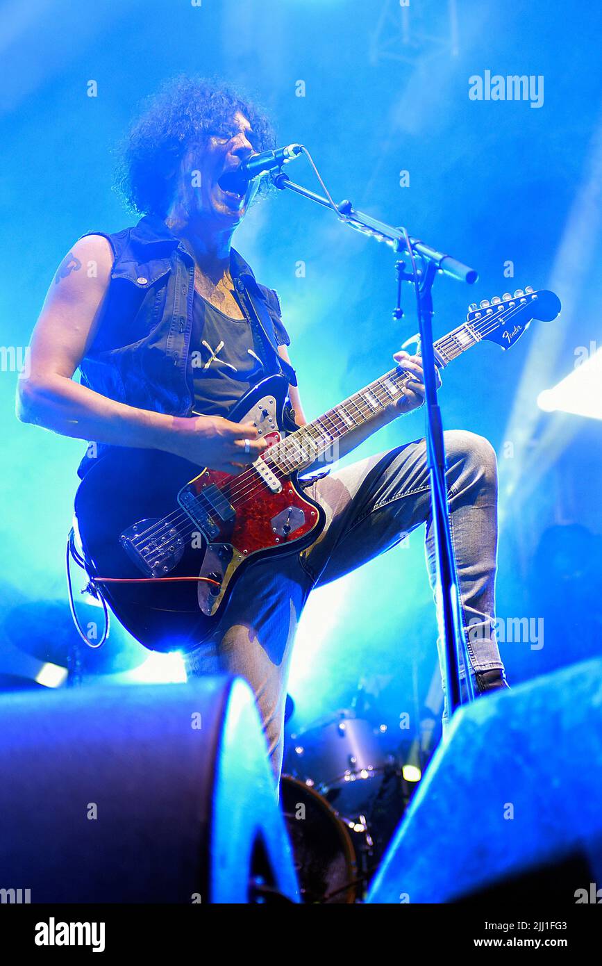 Andrea appino rock hi-res stock photography and images - Alamy