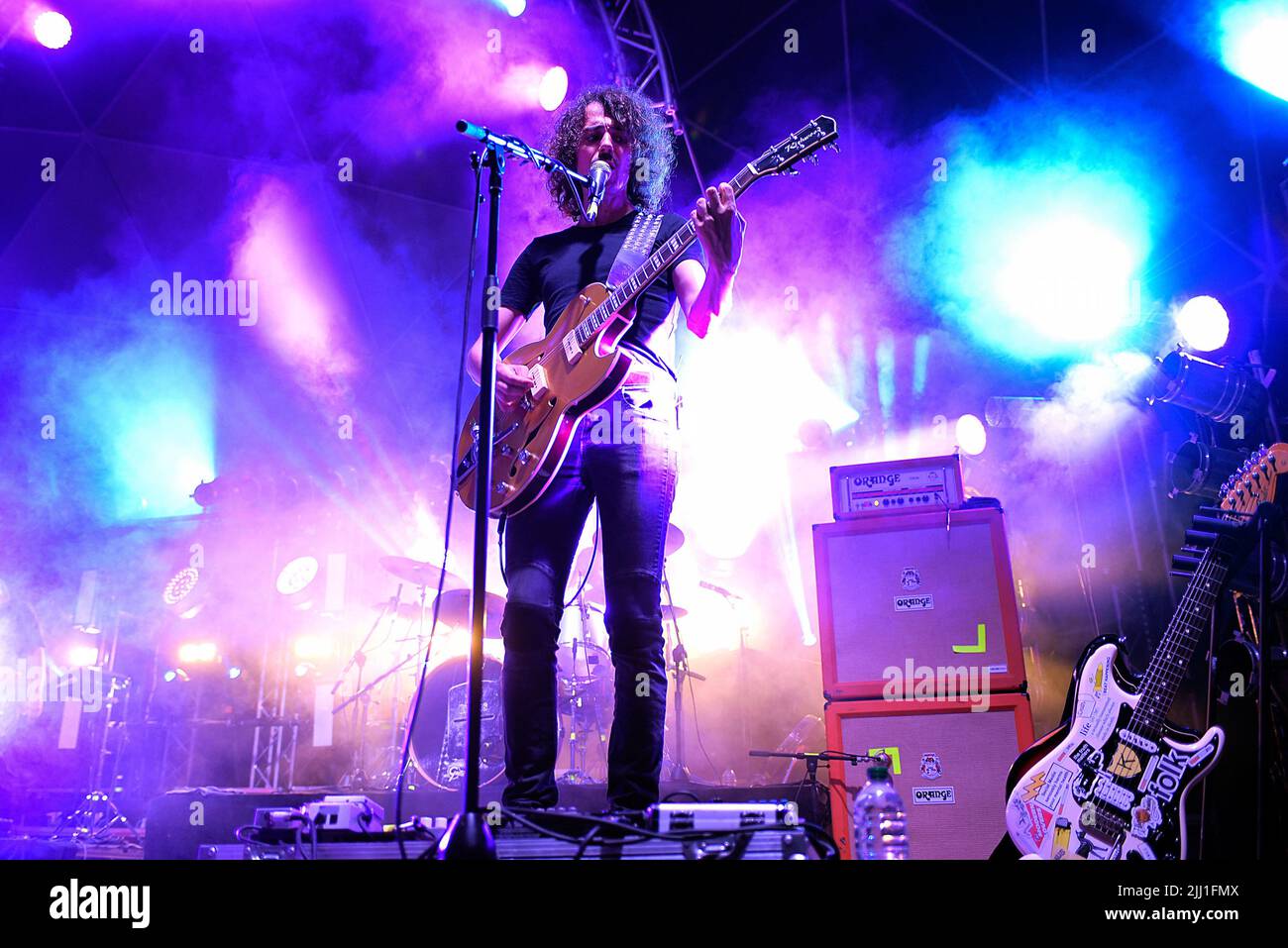 Andrea appino rock hi-res stock photography and images - Alamy