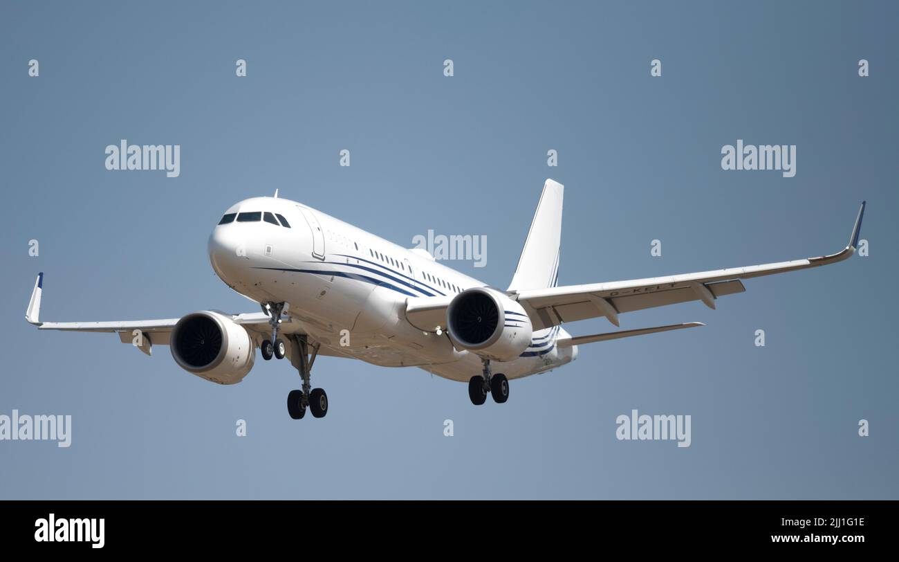 Airbus a320 251n corporate jet hi-res stock photography and images - Alamy