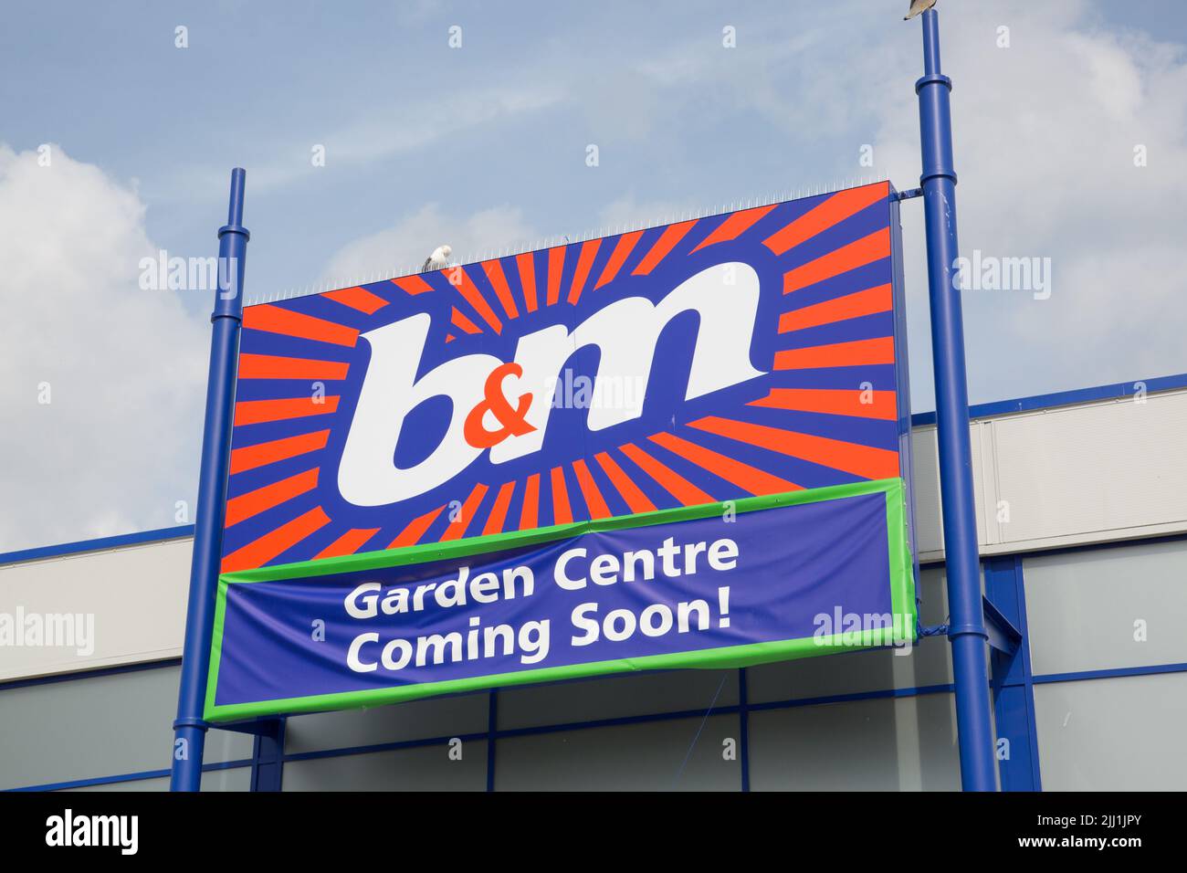 B&M store signage Stock Photo - Alamy