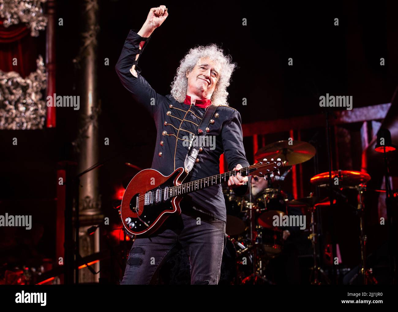 Queen live on tour in 2022 Stock Photo - Alamy