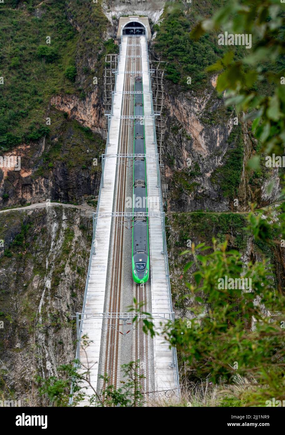(220722) -- BAOSHAN, July 22, 2022 (Xinhua) -- Photo taken on July 22 ...