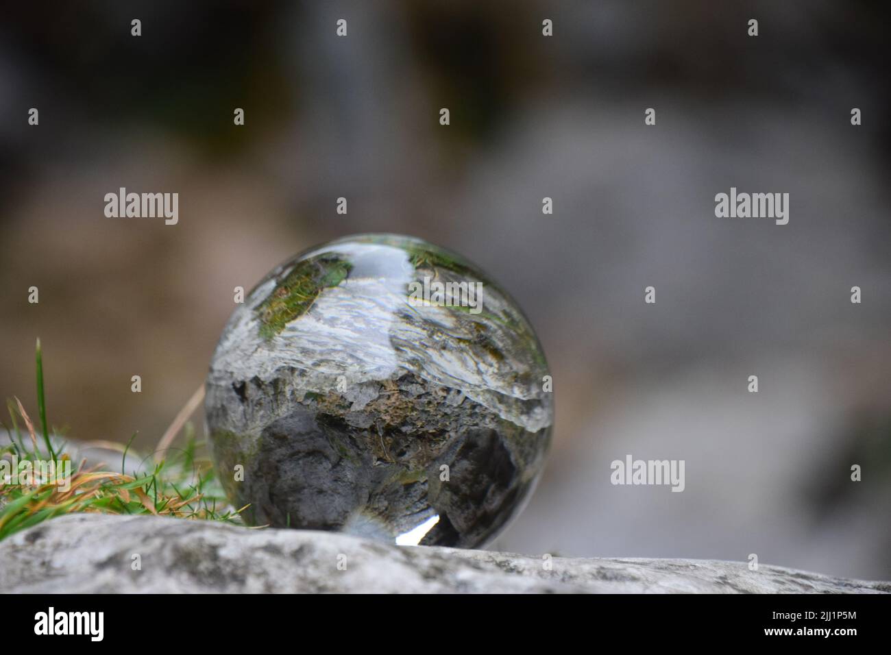 Rock formations at Gordale Scar Stock Photo - Alamy