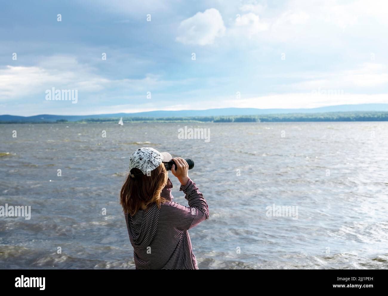 Ecologist and animals hi-res stock photography and images - Alamy