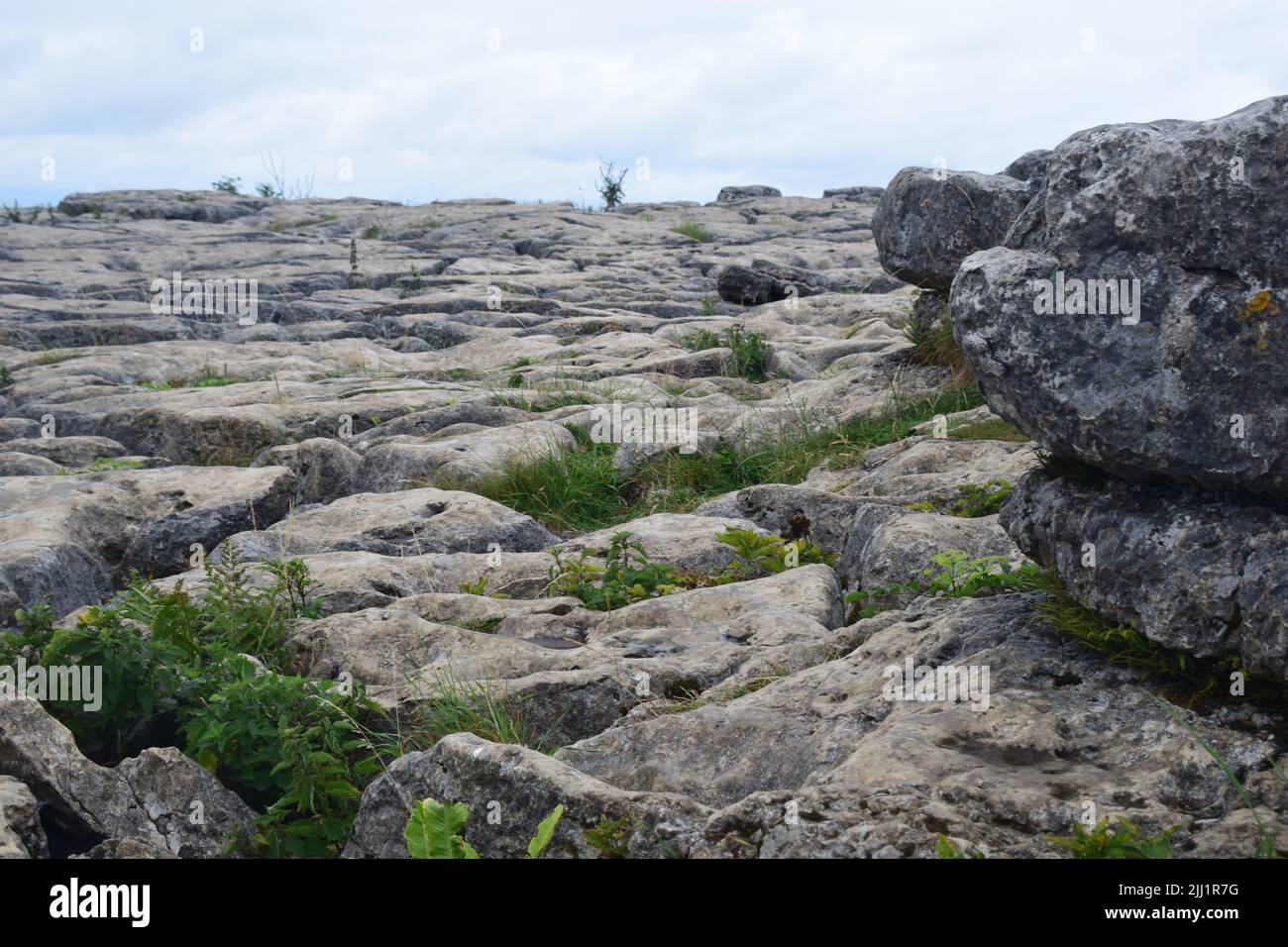 Geological wonder in the Yorkshire dales ,Malham cove and surrounding ...