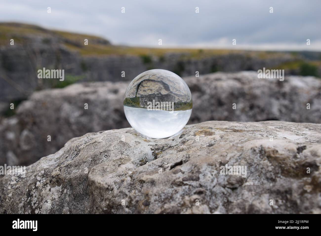Geological wonder in the Yorkshire dales ,Malham cove and surrounding ...