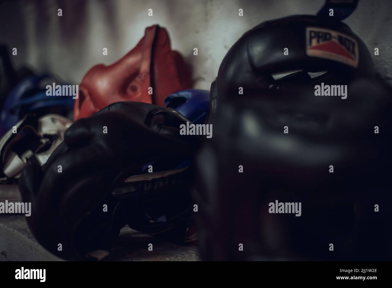 Boxers sparring hi-res stock photography and images - Alamy