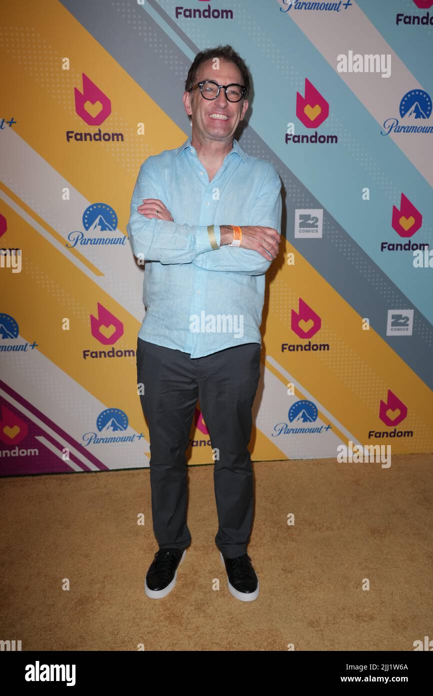 Uncle Howie Tom Kenny