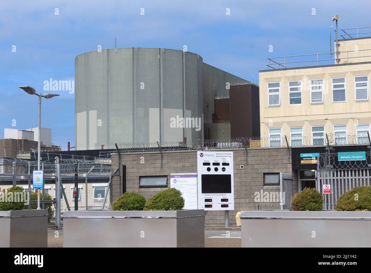 Working nuclear power plant in hi-res stock photography and images - Alamy