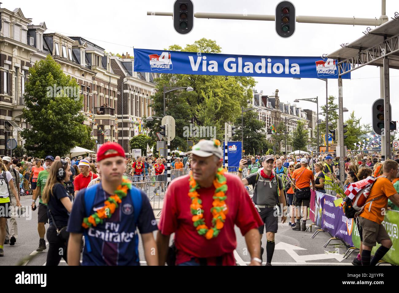 Via gladiola outside of a building hi-res stock photography and images ...