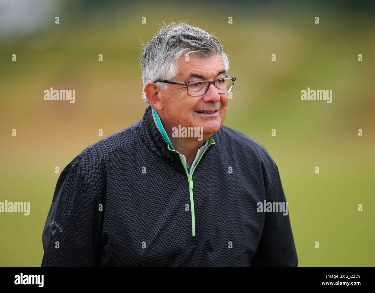 Former snooker player john parrott hi-res stock photography and images ...