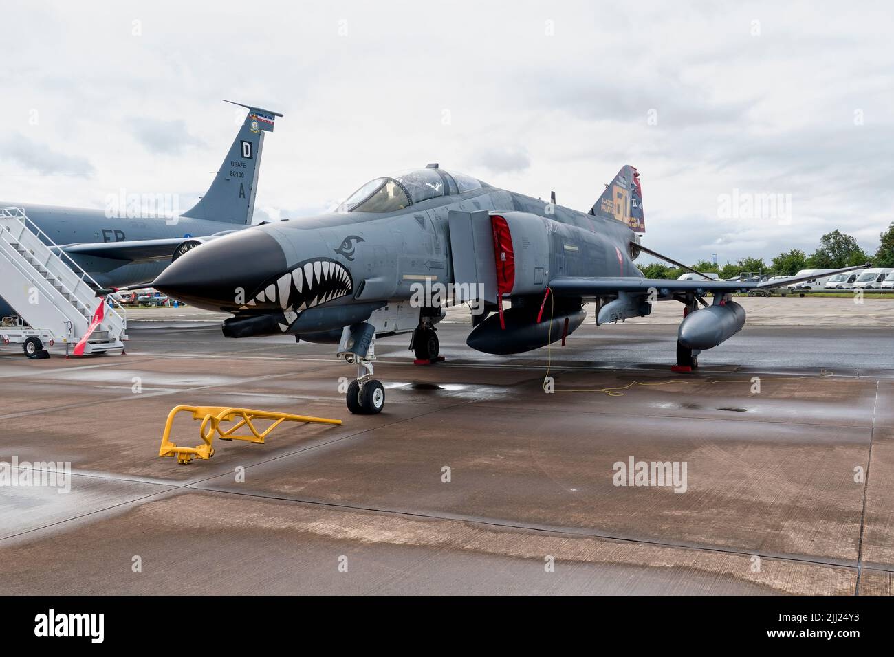 F4 phantom fighter aircraft hi-res stock photography and images - Alamy