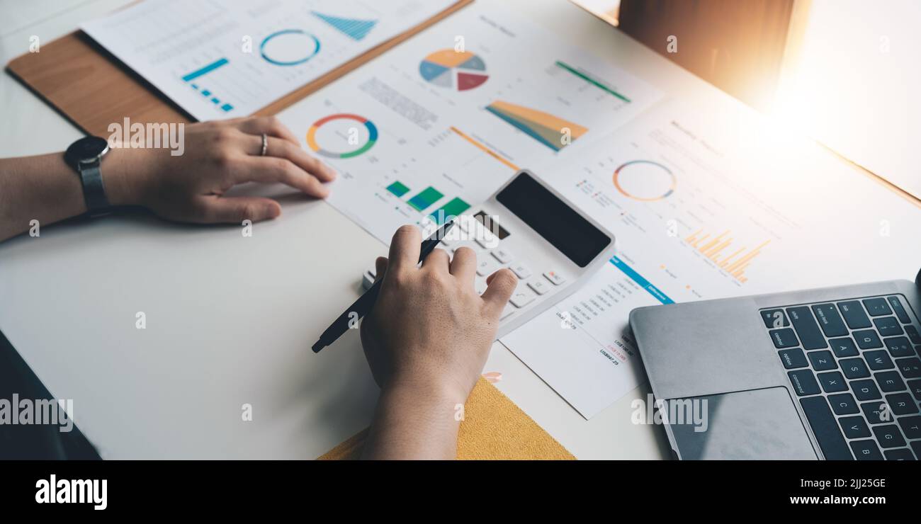 Project accounting hi-res stock photography and images - Alamy