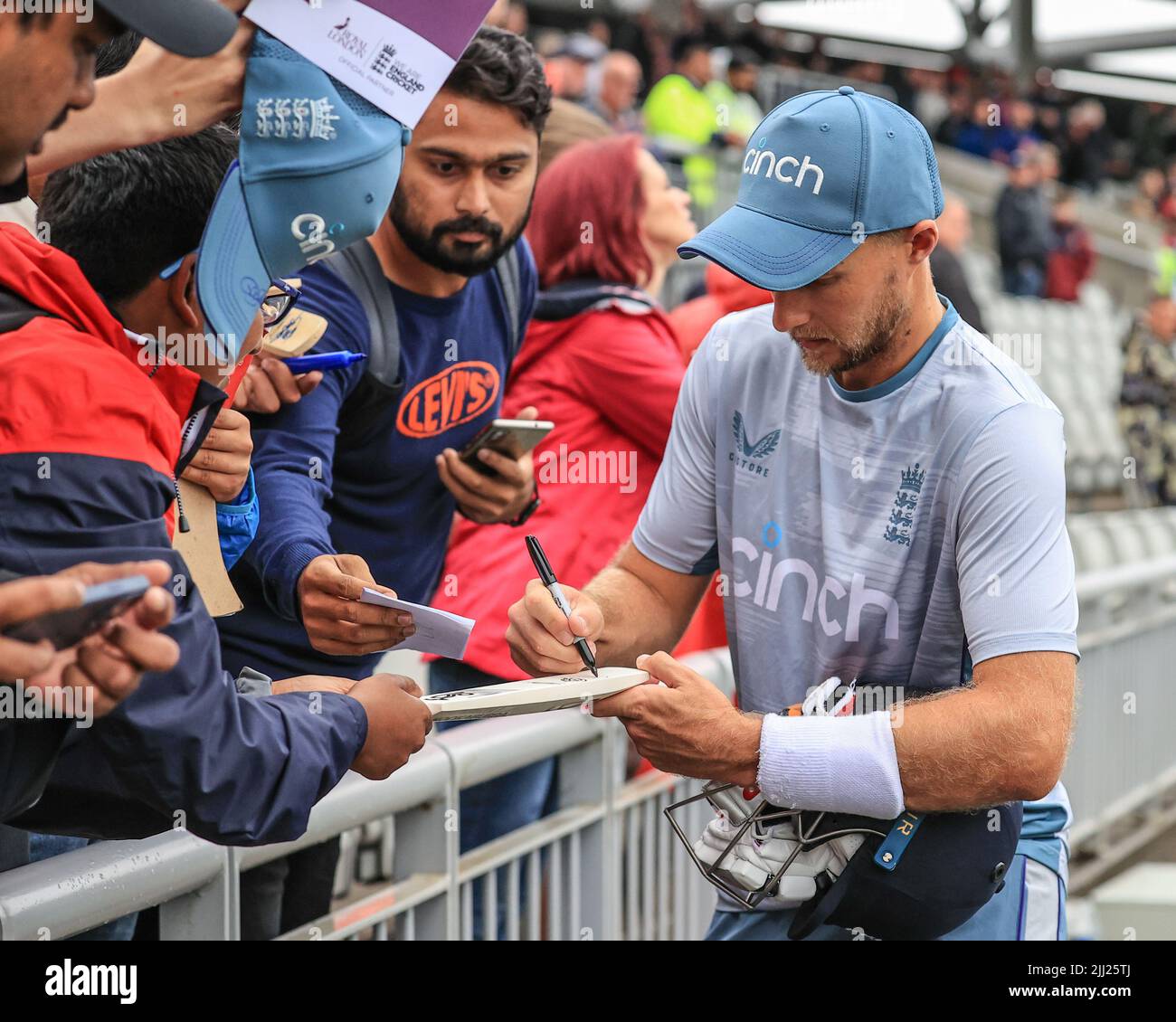 Joe root fan hi-res stock photography and images - Alamy