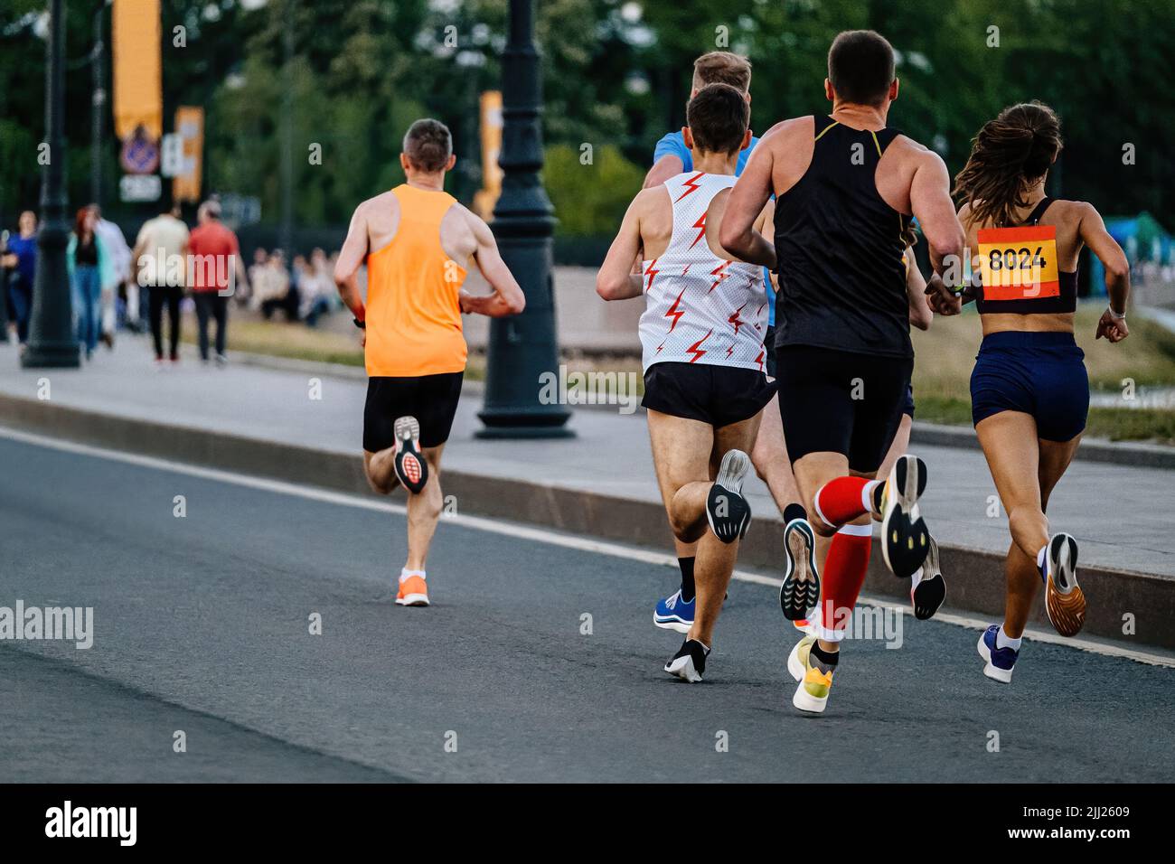 back group of runners run city marathon Stock Photo - Alamy back group of runners run city marathon Stock Photo - Alamy