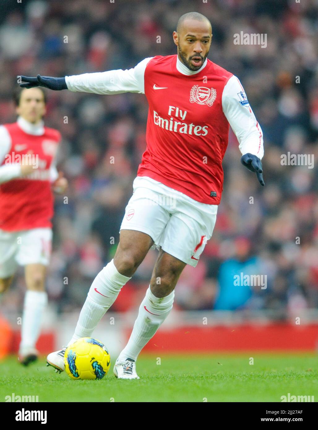 Thierry henry arsenal hi-res stock photography and images - Alamy