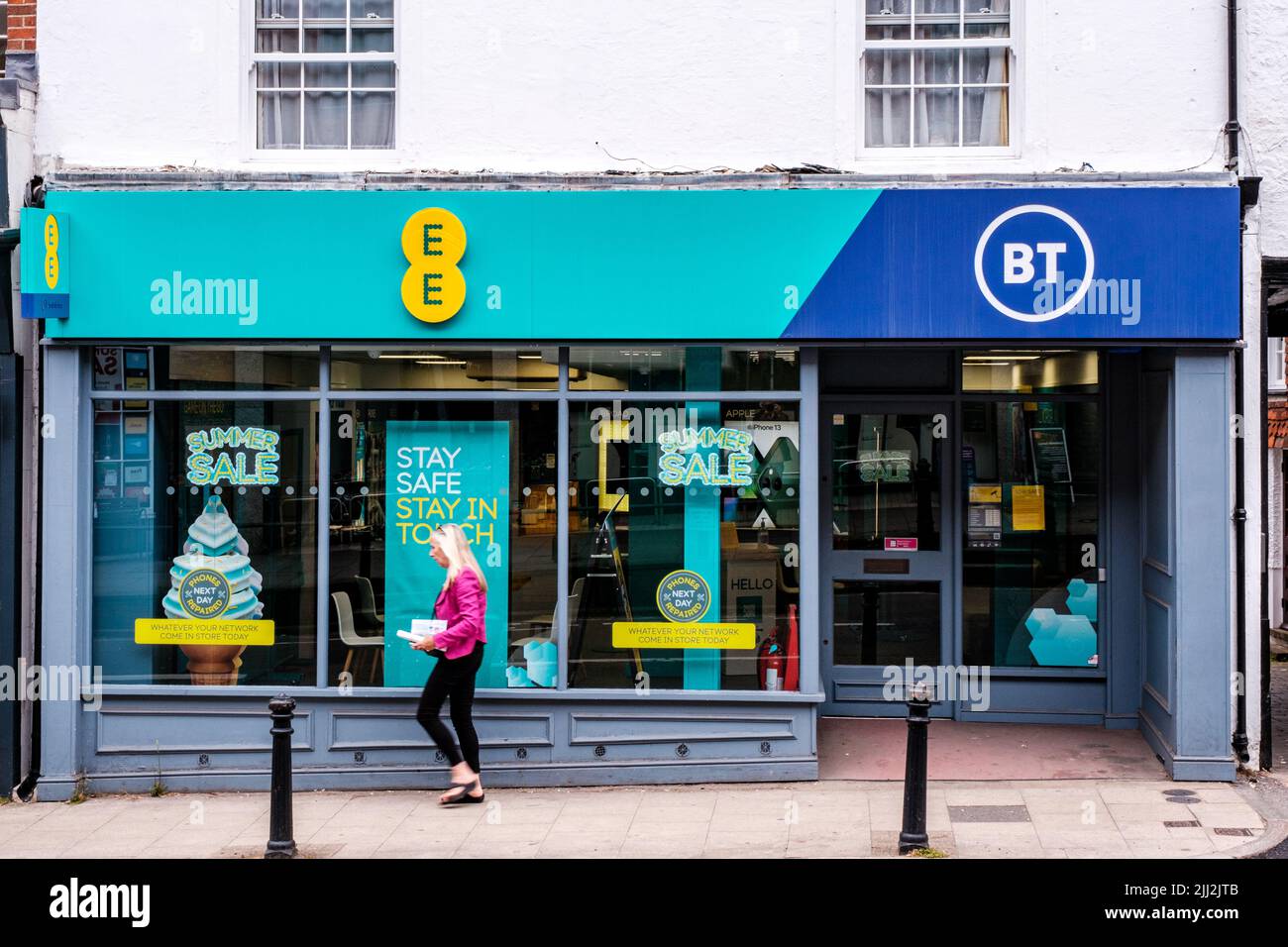 Dorking Surrey Hills UK, July 06 2022, EE And BT Modile Phone Shop ...