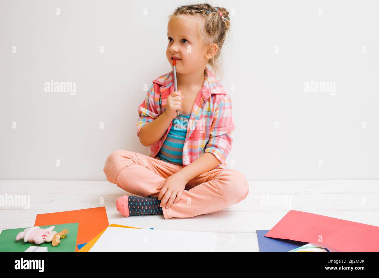 Many ideas for art. Thoughtful process Stock Photo - Alamy