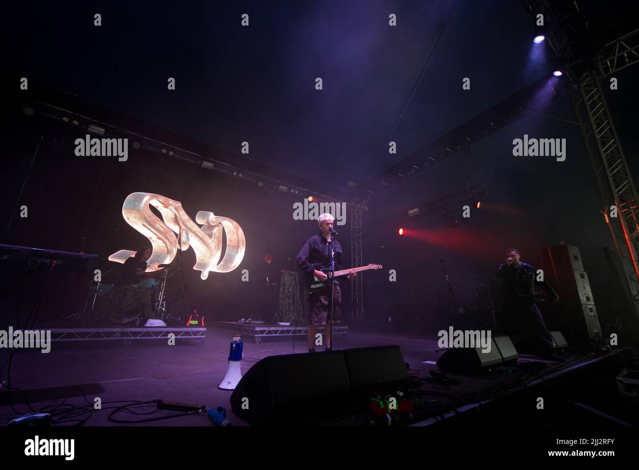 Sad Night Dynamite (Archie Blagden, Josh Greacen)performs live on the ...