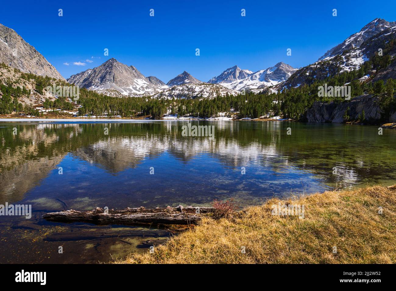Long Lake in Little Lakes Valley, John Muir Wilderness, California USA ...