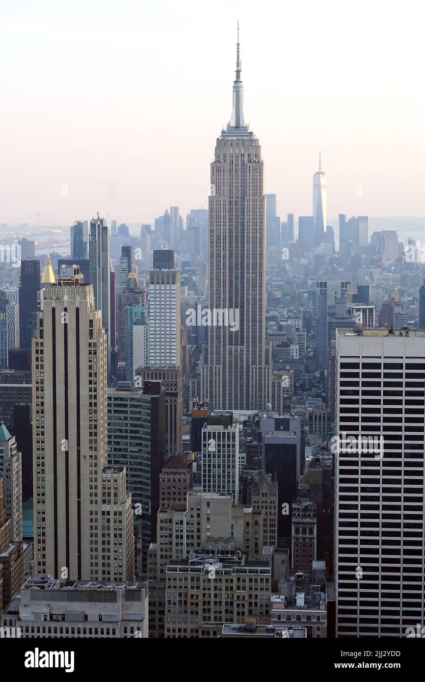 30 rockefeller plaza hi-res stock photography and images - Alamy