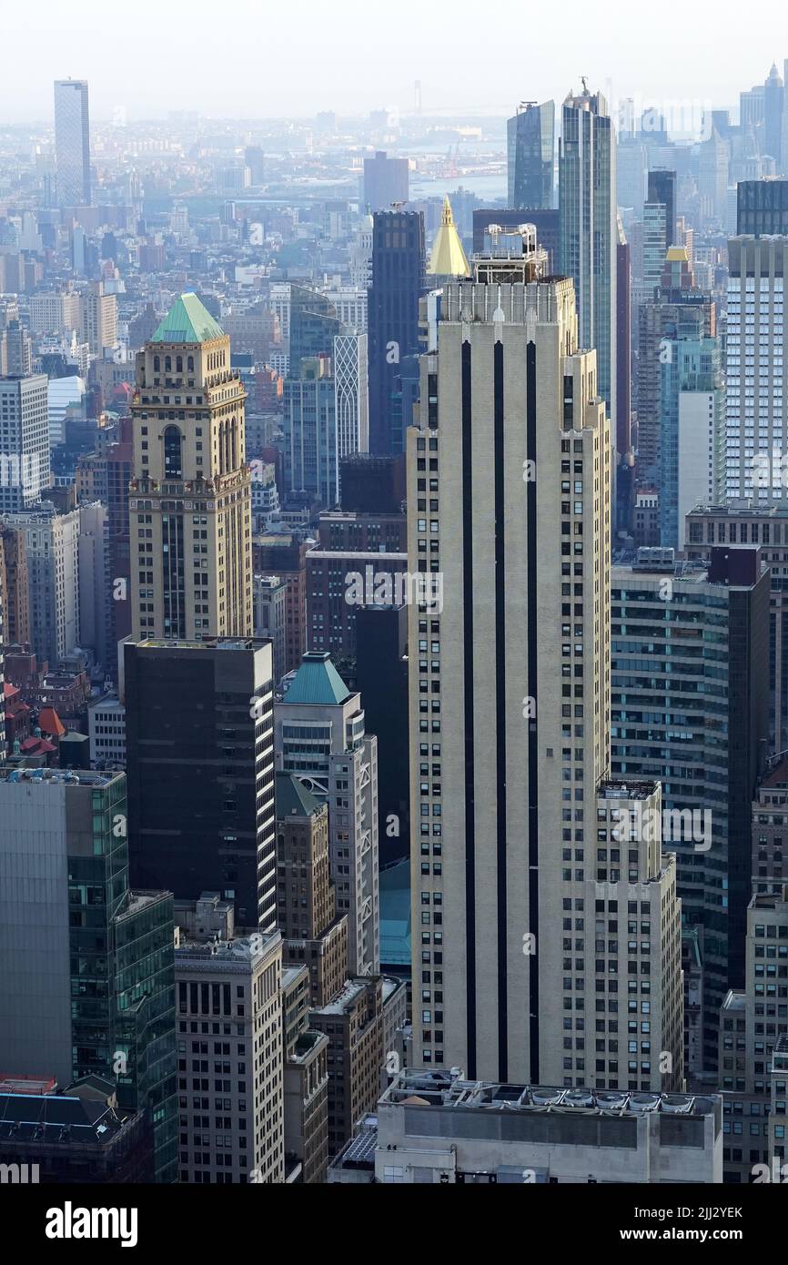 Lat 40 75879800 hi-res stock photography and images - Alamy