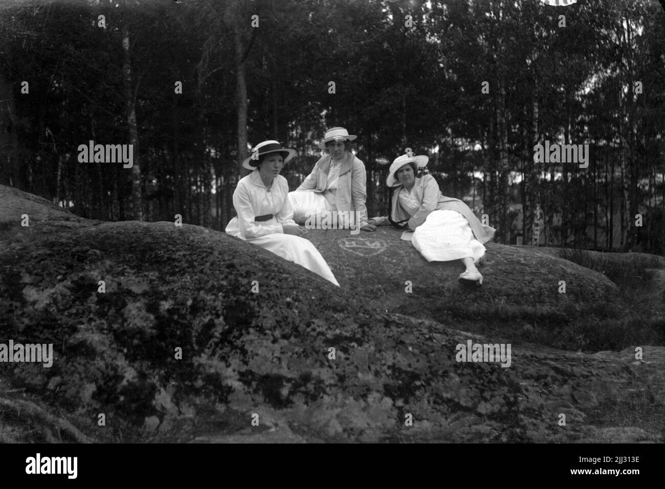 Group of three women outdoor Black and White Stock Photos & Images - Alamy