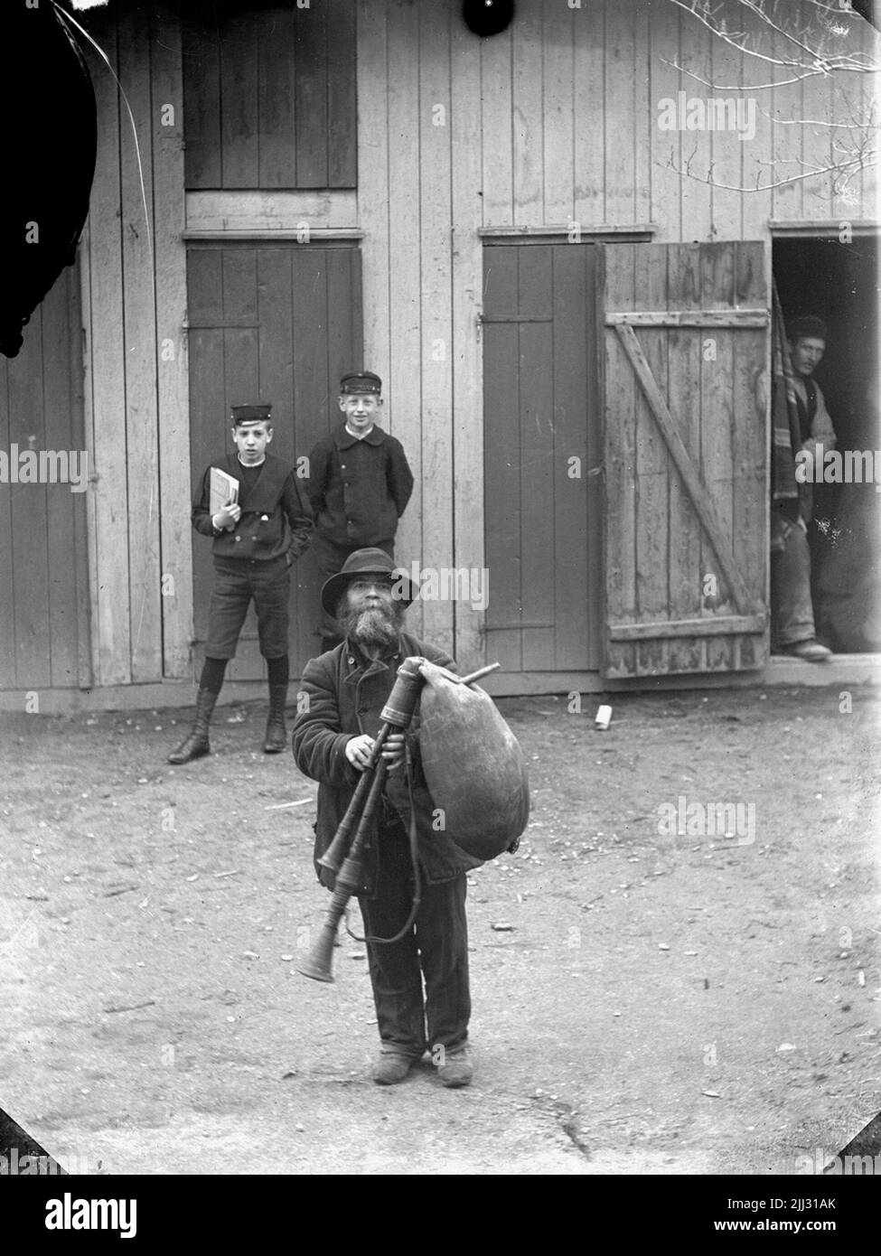 Three people in art Black and White Stock Photos & Images - Alamy