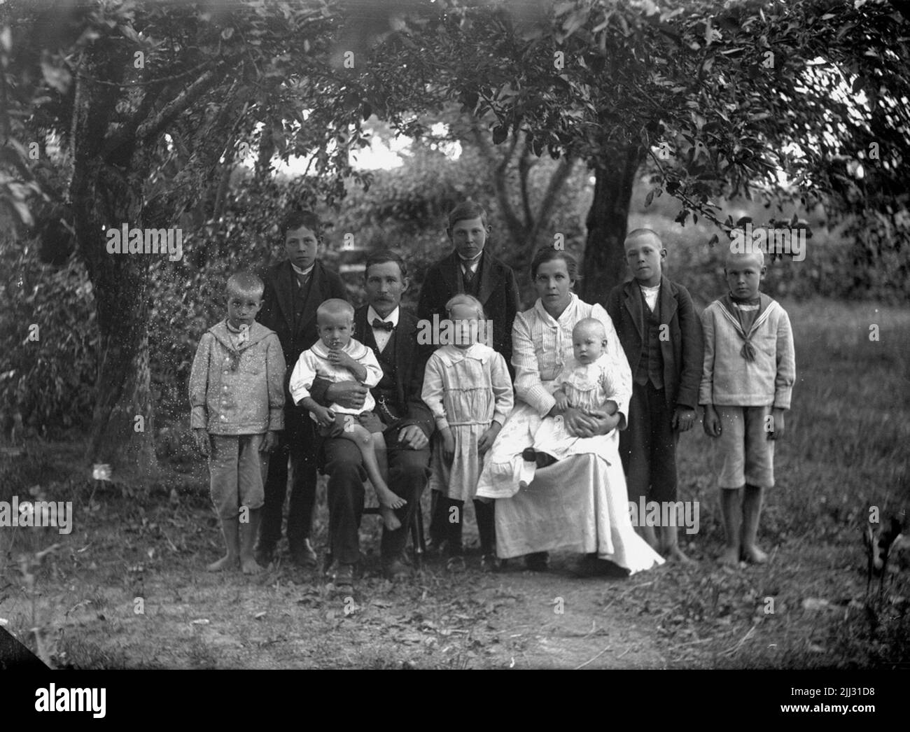 People lineup Black and White Stock Photos & Images - Alamy