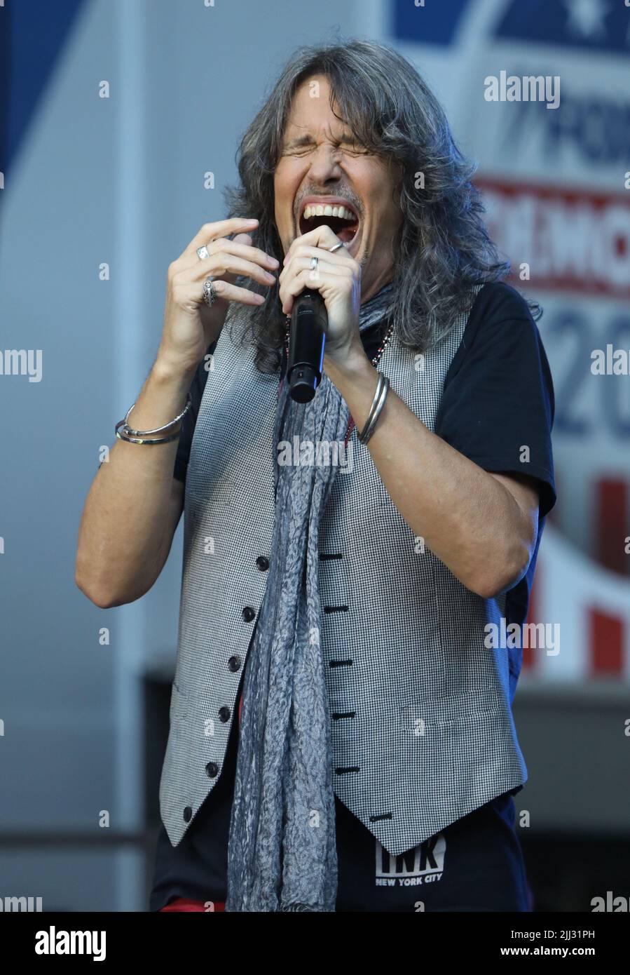Foreigner band 2022 hi-res stock photography and images - Alamy