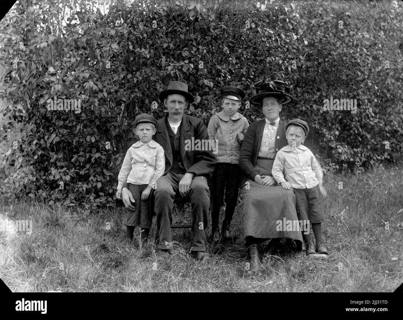 Group portrait five people Black and White Stock Photos & Images - Alamy