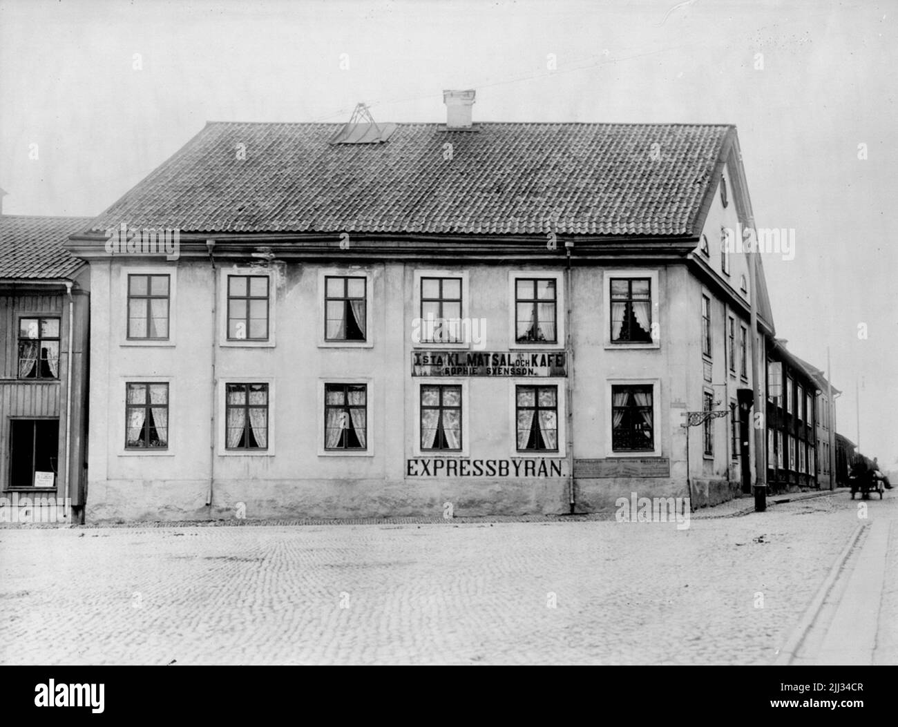 Two story apartment Black and White Stock Photos & Images - Alamy