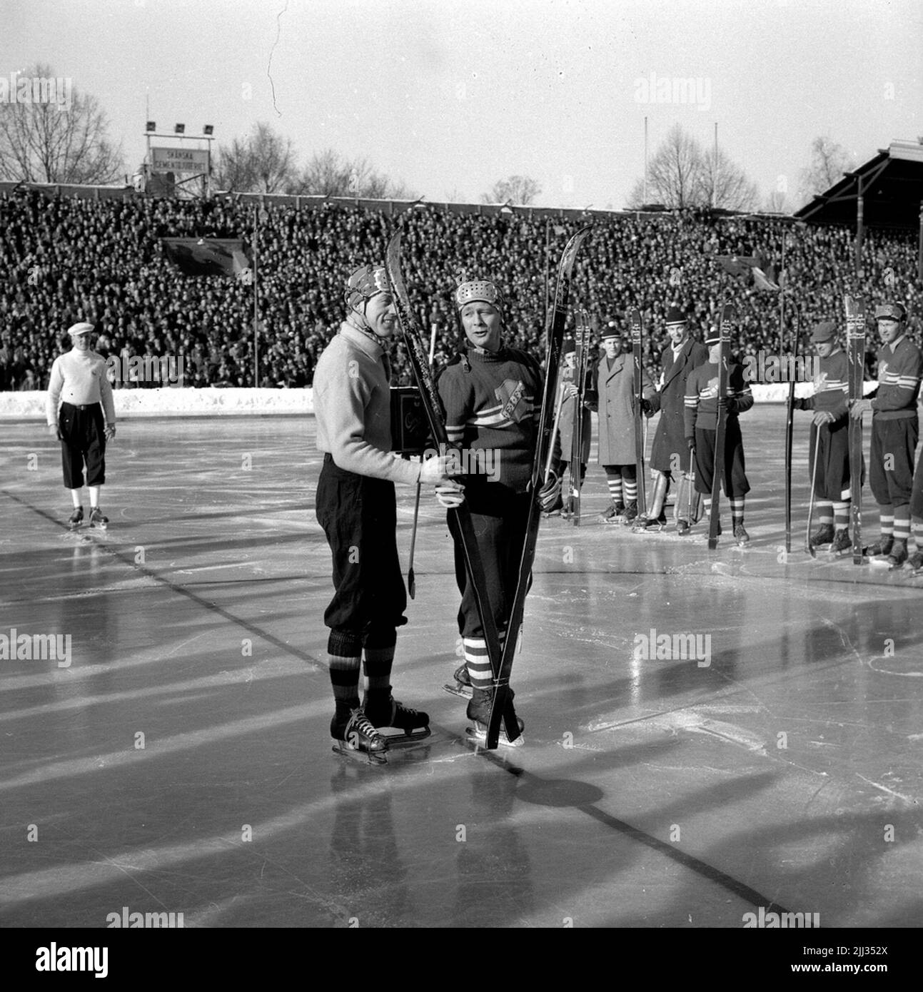 21 february 1955 hi-res stock photography and images - Alamy